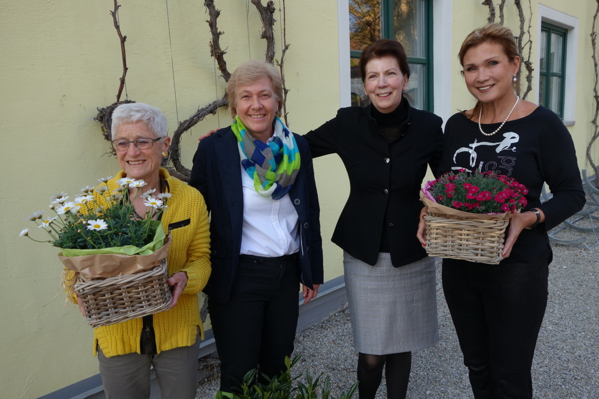 Ehrung der ersten 10-jährigen Mitglieder – ANSWERK Landshut e.V.